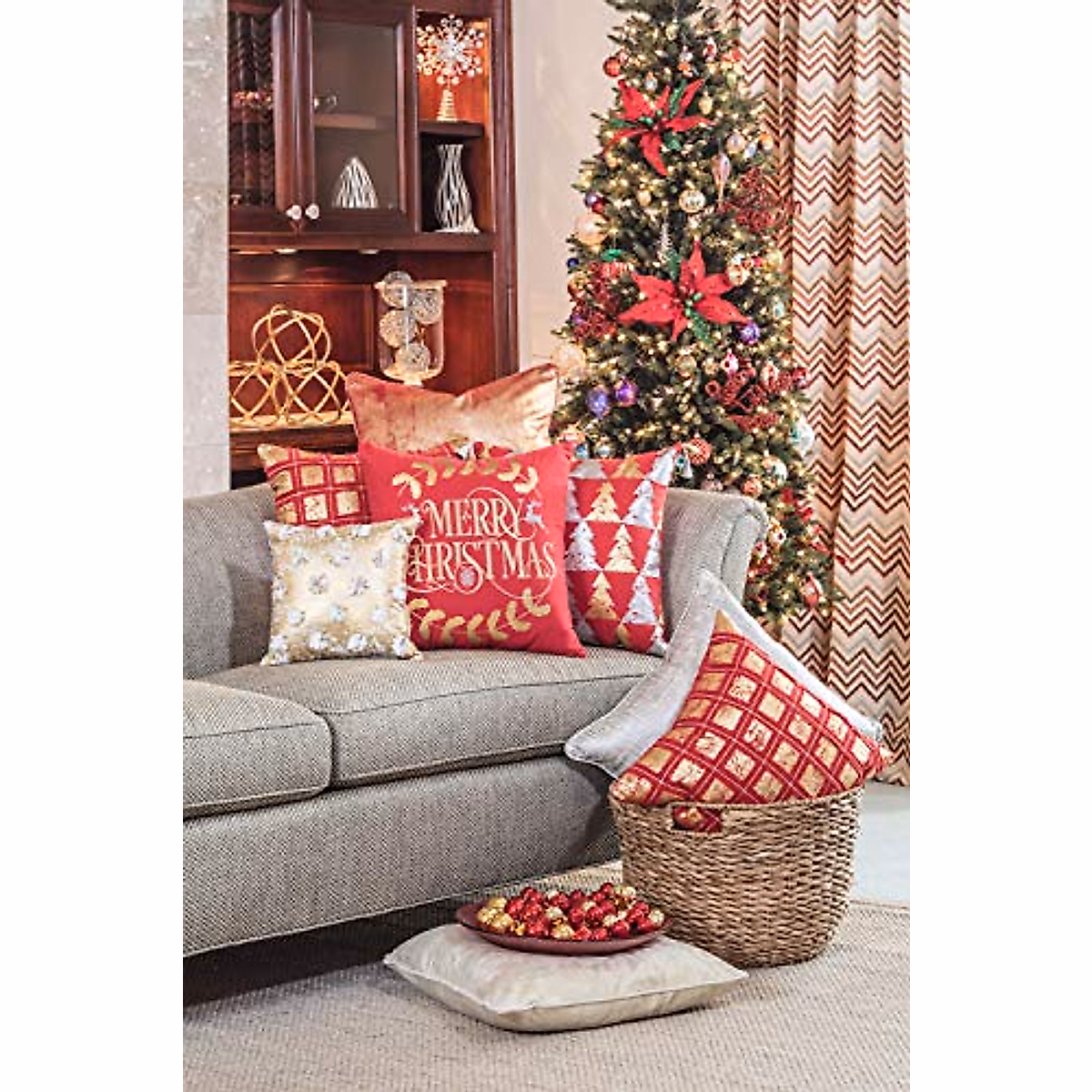 Pillow Perfect Merry Christmas Decorative Throw Pillow, 18", Red/Gold/Silver