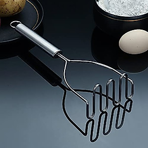 Potato Masher, Stainless Steel Heavy Duty Metal Potato Ricer With Mirror Polish, Food Masher Utensil, Hand Masher, Vegetables Fruits Mashe, Dishwasher Safe (9.6 Inch)