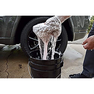 Redline Finish - The Boss Ultimate Microfiber Wash Pad - 9x6 inches, Ultra Soft, Scratch Free, Easy to Grip