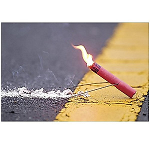 The Original Highway Flare Kit (6-Pack Emergency Flare Kit)