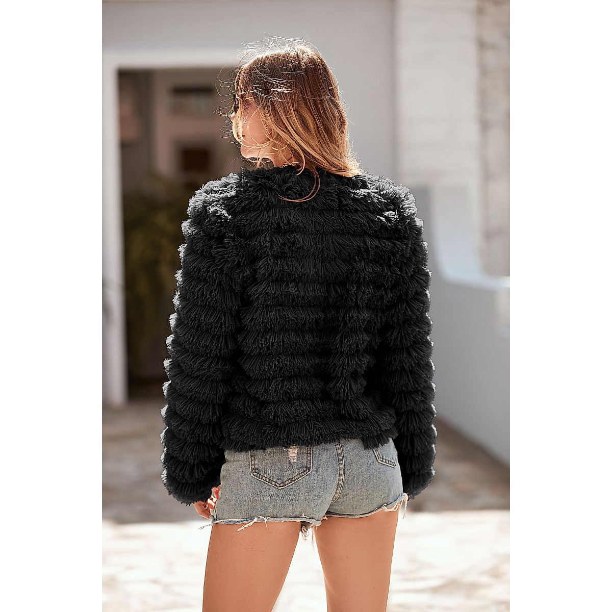 PRETTYGARDEN Womens 2024 Winter Coats Fashion Faux Fur Long Sleeve Fleece Shaggy Lightweight Fall Cropped Jacket Outerwear (Black,Medium)