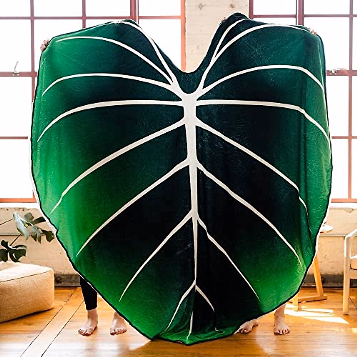 Large Leaf Blanket Green Plant Throw Blankets Soft Fuzzy Leaf Shaped Flannel Throw Decorative Blanket for Plant Lovers Bed Couch Sofa Car