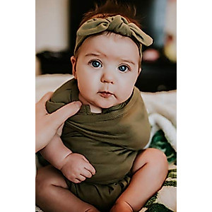 embé 2-Way Transition Swaddle Sack, 12-18 lbs, Diaper Change w/o Unswaddling, Arms in and Out, Legs in and Out Design, Warm Up or Cool Down 100% Cotton, 3-6 Months (Moss)