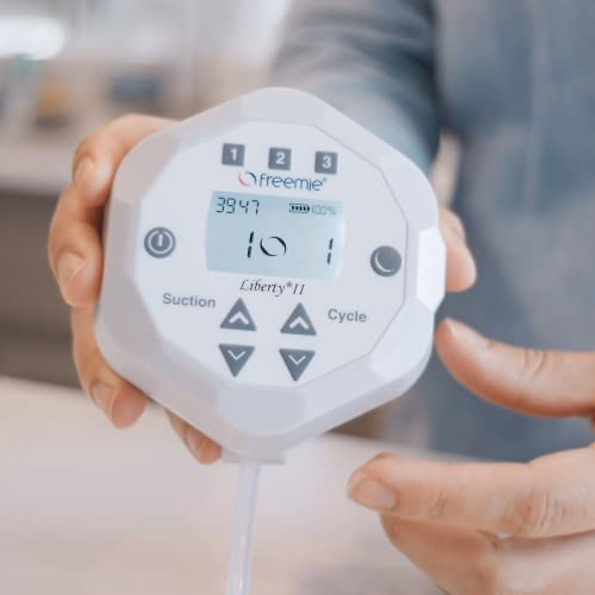 Freemie Liberty II Deluxe Hands-Free Wearable Breast Pump System for Discreet Pumping | Quiet Rechargeable Mobile Breast Pump | Ultra-Lightweight in-Bra Cups, 25mm & 28mm Breast Flanges Included