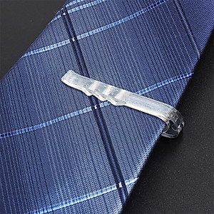 Flocade 120 U-Shape Clear Durable Plastic Alligator Clips for Crafts.Clear Alligator Clips for Fabric.Clear Clothes Pins for Stockings. (120 Pack)