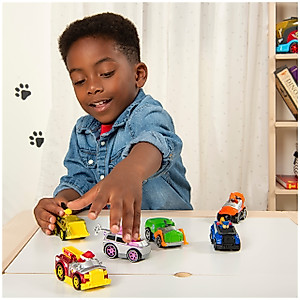 Paw Patrol, True Metal Classic Gift Pack of 6 Collectible DIE-CAST Vehicles, 1: 55 Scale, Launch’N Haul Paw Patroller, Transforming 2-in-1 Track Set for True Metal Die-Cast Vehicles