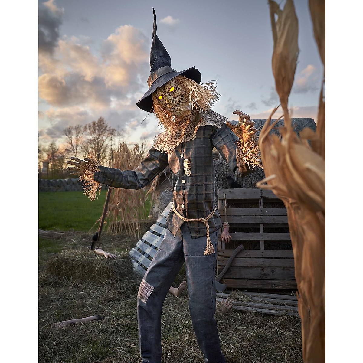 Spirit Halloween 6.6 Ft Strawman Animatronic