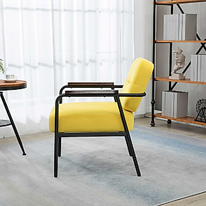 HOMCOM Modern Accent Chair with Cushioned Seat and Back, Upholstered Velvet Armchair for Bedroom, Living Room Chair with Arms and Steel Legs, Yellow