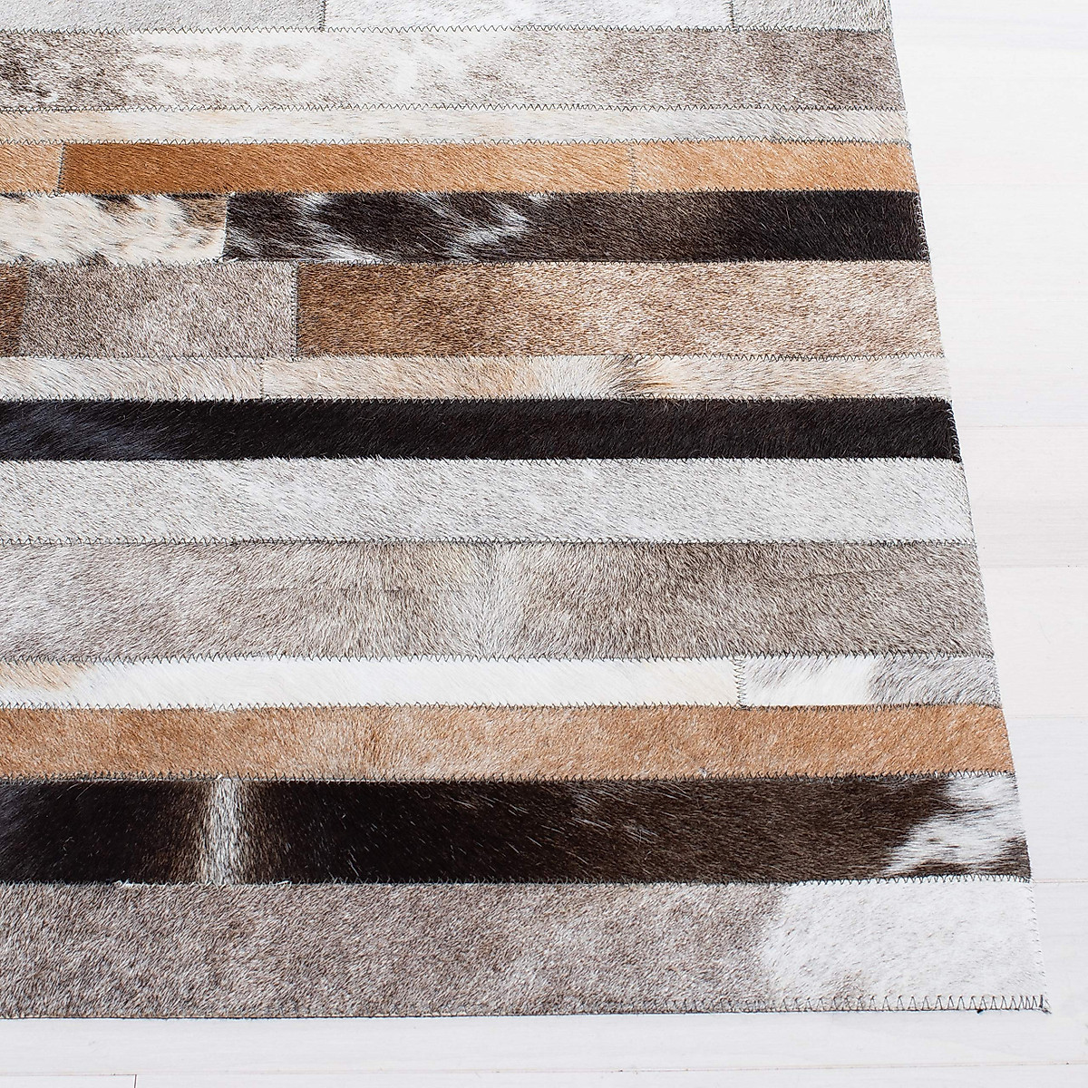 SAFAVIEH Studio Leather Collection 4' x 6' Ivory / Brown STL215A Handmade Mid-Century Modern Leather Area Rug