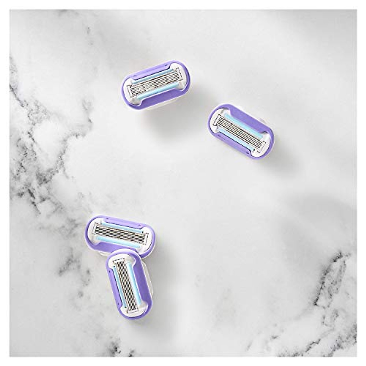 Gillette Venus Deluxe Smooth Swirl Razor Blades Women, Pack of 3 Razor Blade Refills, Lubrastrip with A Touch of Vitamin E