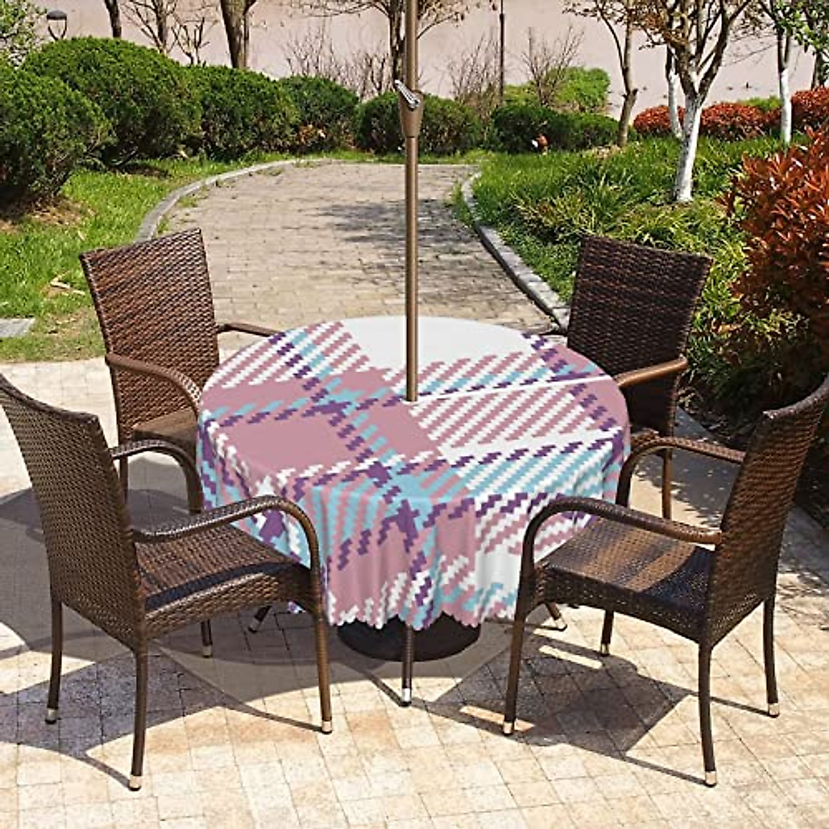 Checkered Pattern Round Outdoor Tablecloth,Round Tablecloth with Umbrella Hole and Zipper for Patio Garden,Waterproof Spill-Proof,for Backyard Party BBQ Decor(72" Round,Pale Blue Purple Lilac)