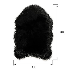 Teppich Wölkchen Faux Fur Rug | Sheep Skin Throw Rug | Washable Fluffy Area Rug, Fuzzy Shag Rug for The Living Room, Bedroom, Nursery Decor | Black - 2x3ft Sheepskin