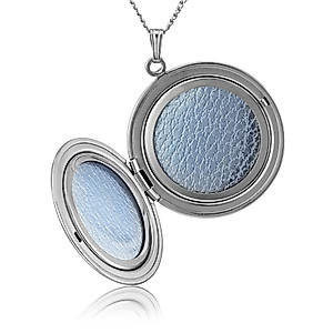 Amazon Essentials Sterling Silver Round Embossed Antique Finish Locket Necklace, 20" (previously Amazon Collection)