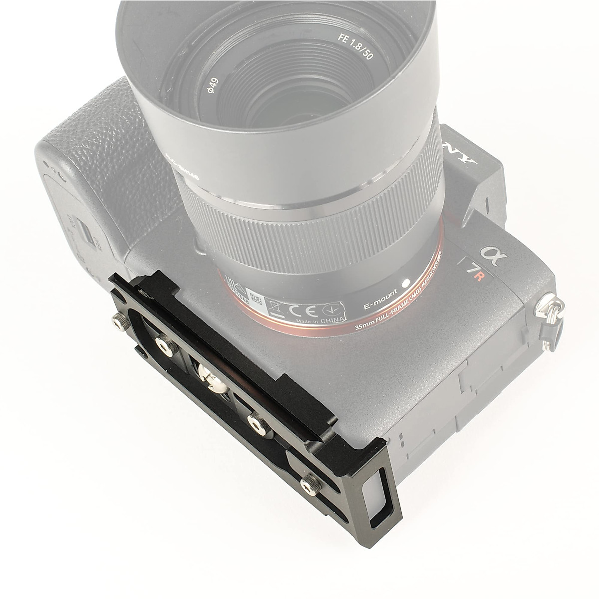 SLIK i-Bracket Arca-Compatible Quick Release Plate for Mirrorless Canon R, Nikon Z and Sony a7 Series Cameras, Black (618-750)