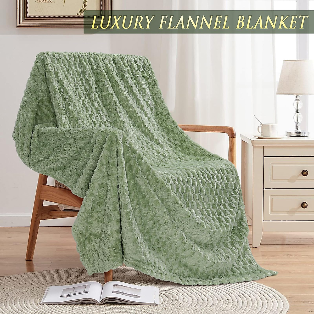 Birthday Gifts for Women Self Care Gifts, Vanilla Coconut Relaxing Spa Gifts Basket Bath Set Get Well Gifts Care Package Mothers Day Gifts for Mom Her Women Sister Friend Wife Grandma w/ Blanket