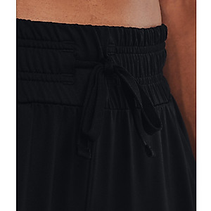 Under Armour Women's HeatGear Armour Capri, Black (001)/Jet Gray, Medium