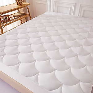 Premium Mattress Pad Cover Fitted with 18" Deep Pockets - Quality Luxury Material Quilted Mattress Topper Bed Protection - Twin, TwinXL, Full, Queen, King, Cal-King (Stretches to 18 Inches) (Queen)