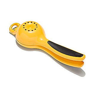 OXO Good Grips Citrus Squeezer