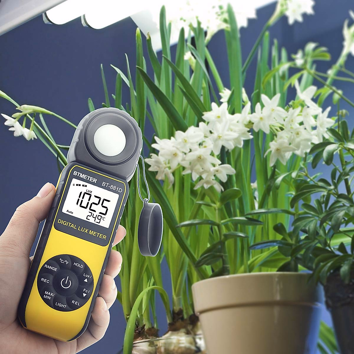 BTMETER BT-881E Digital Illuminance/Light Meter, Measure Lights 0.01~300,000 Lux (0.01~30,000 FC) Foot Candles, Par Meter Luxmeter for Plants Aquarium Light Tester