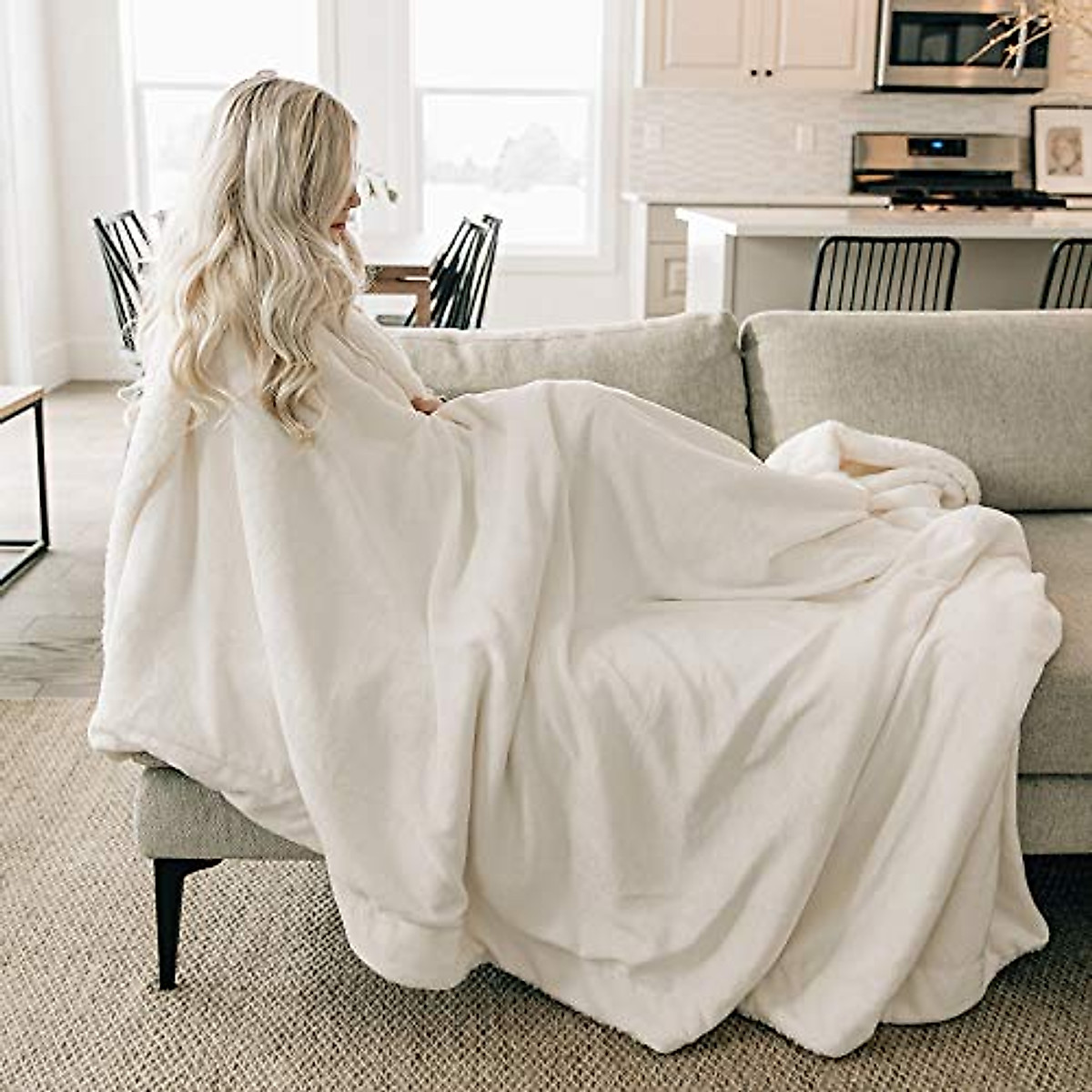 GRACED SOFT LUXURIES Throw Blanket Sherpa Fleece Minky Microfiber Reversible Soft Throw (Ivory, XL Throw 60" x 80")