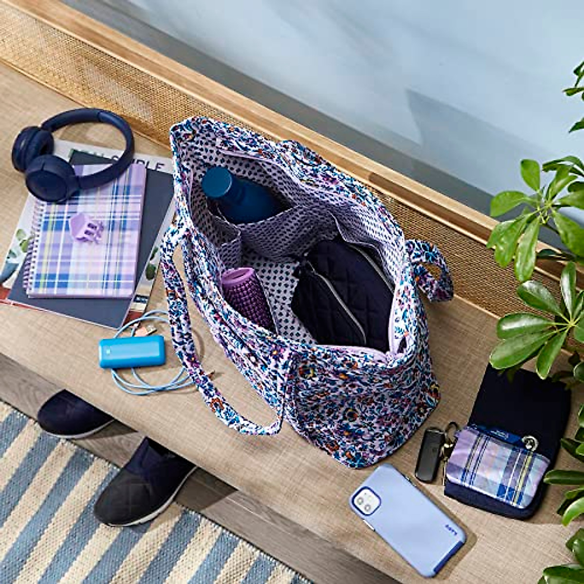 Vera Bradley Women's Cotton Vera Tote Bag, Forever Green - Recycled Cotton, One Size