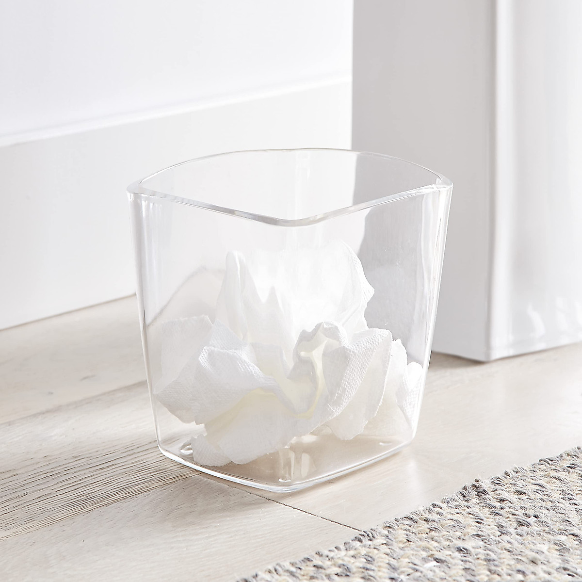 Huang Acrylic Clear Square Mini Wastebasket Trash Can | Garbage Container Bin for Bathrooms, Kitchens, Home Offices | Shatter-Proof, Stylish, Durable and Compact Design
