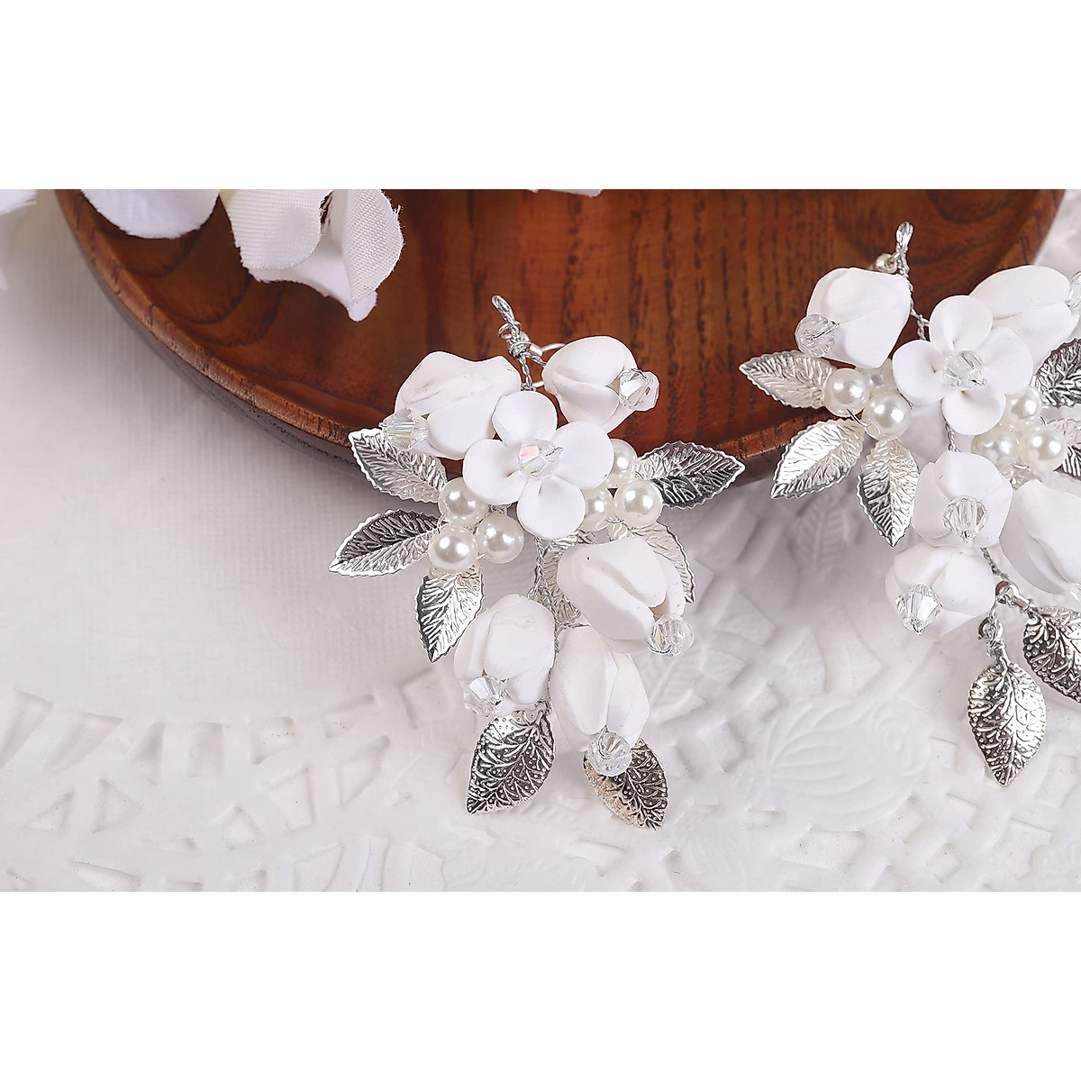 BERYUAN White Flower Earings Wedding Earrings for Brides Bridal Bridesmaids Earrings Accessories Prom Earrings Esthetics