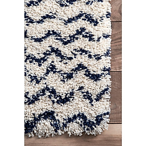 nuLOOM Cuellar Chevron Shag Area Rug, 7x9, Navy
