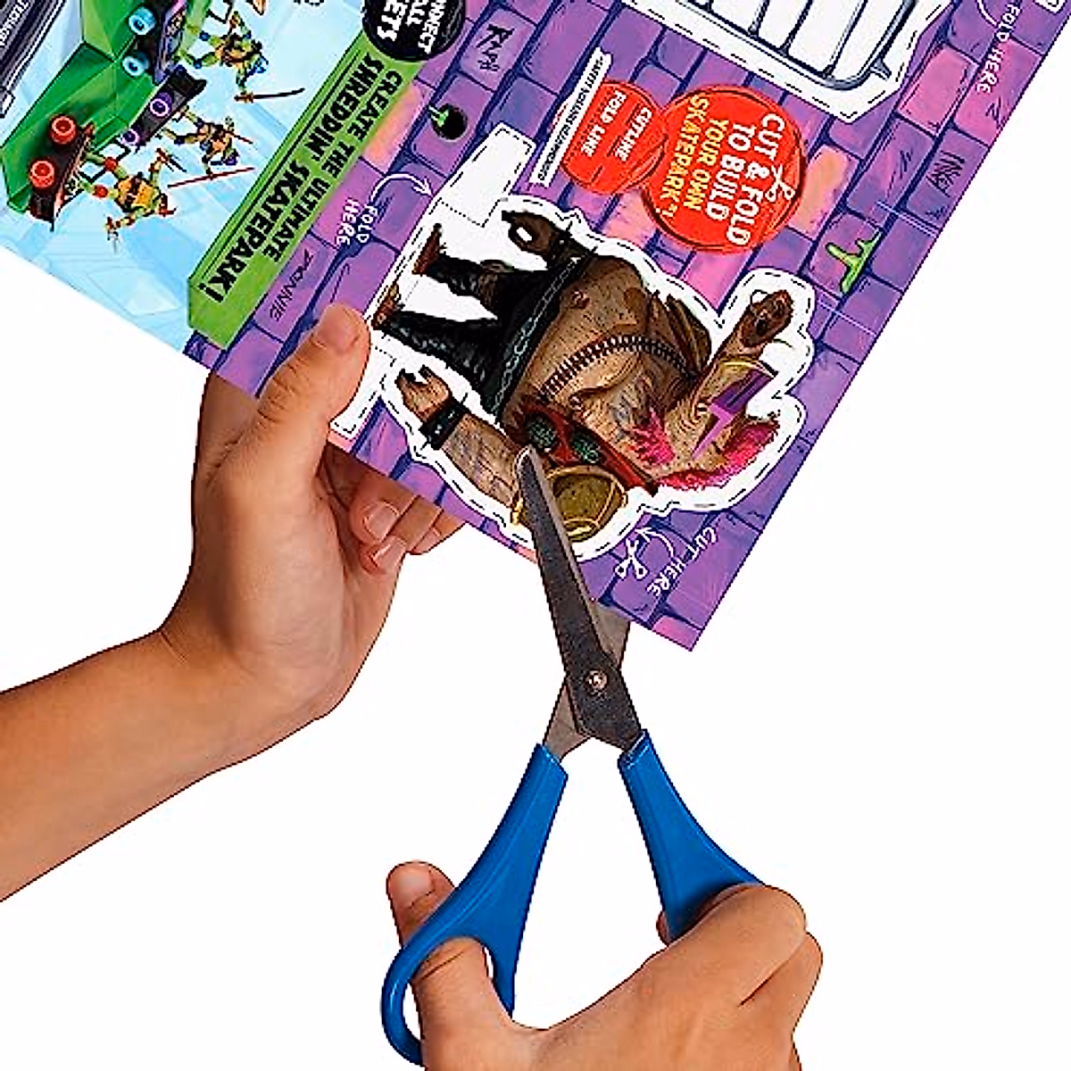 Teenage Mutant Ninja Turtles: Mutant Mayhem Michelangelo on a Skateboard with Accessories by Playmates Toys - Amazon Exclusive