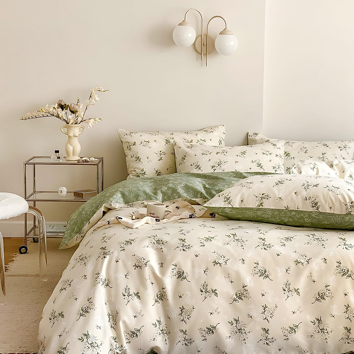 Rvciby Vintage Floral Duvet Cover Queen Size,100% Cotton Chic Shabby Beige Green Breathable Reversible Comforter Cover Set,3 Pieces,1 Duvet Cover with Zipper Closure & Corner Ties and 2 Pillow Shams