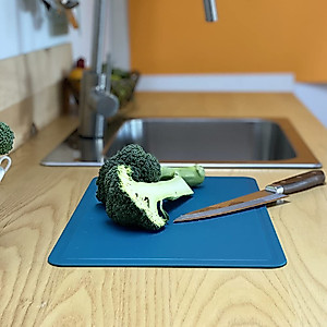 Lagomian TPU Cutting Board (2 Piece Set) Scratch Resistant Juice Grooves, BPA Free Kitchen Cutting Mat, Dishwasher Safe, Flexible Cutting Boards for Kitchen, Thin Chopping Mats, Made in Korea