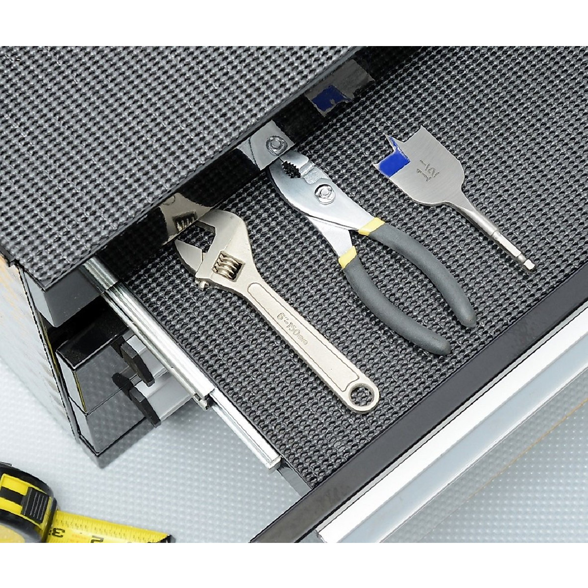 Con-Tact Brand Grip Premium with Microban Non-Adhesive Contact Shelf and Drawer Liner, 20" x 4', Graphite, 6 Rolls