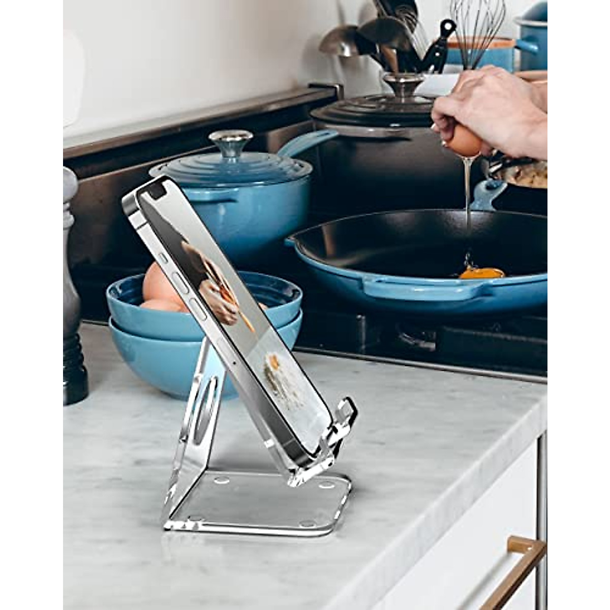 TOPGO Acrylic Cell Phone Stand, Clear Phone Holder for Desk, Office Desktop, Bedside Table, Compatible with iPhone 14/Samsung/Smartphones/iPad Mini