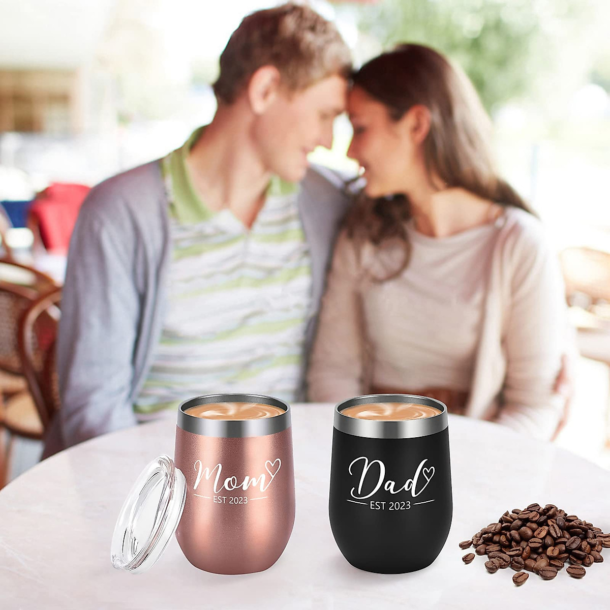 Homlouue New Parents Gift, Mom Dad Est 2023 Wine Tumbler Set for New Mom Dad Baby Shower New Pregnancy Baby Announcement, 12 Oz Insulated Stainless Steel Wine Tumbler, Set of 2, Black & Rose Gold