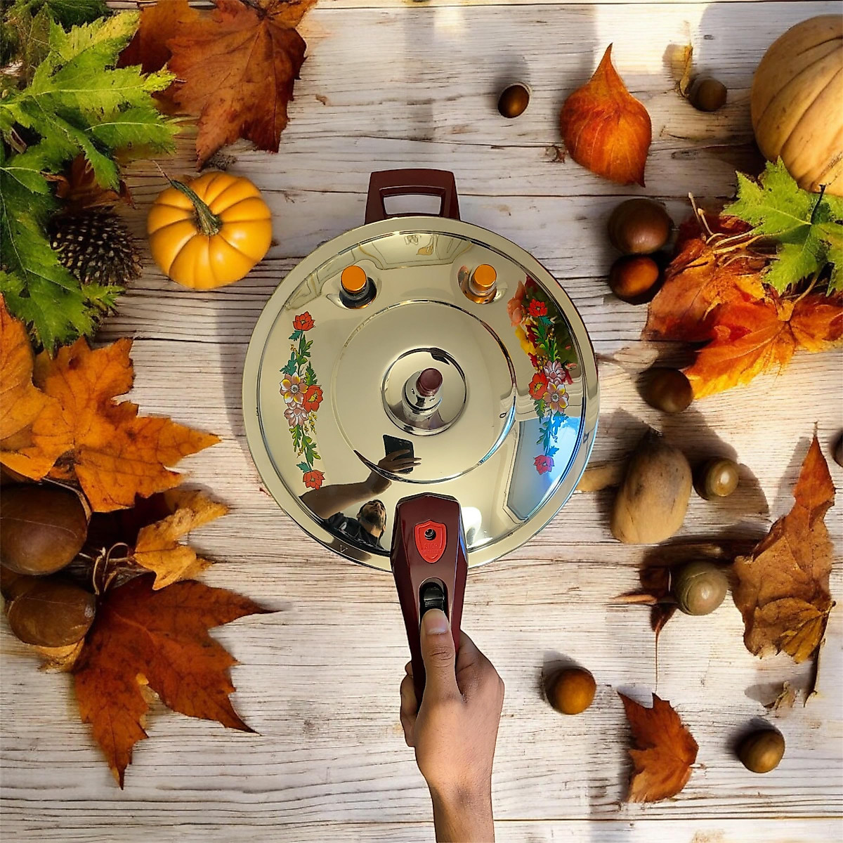 Stainless Steel Aluminum Pressure Cooker, 9.51 QT / 9 Liters, Floral Design