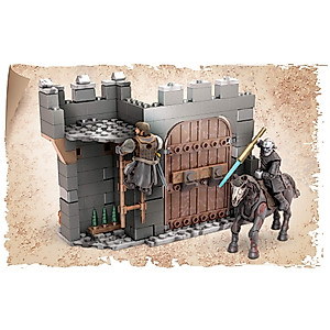 Mega Construx Game of Thrones Winterfell Defense Construction Set with Character Figures, Building Toys for Collectors (185 Pieces)