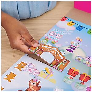 Gabby’s Dollhouse, Advent Calendar 2023, 24 Surprise Toys with Figures, Stickers & Dollhouse Accessories, Kids Toys for Girls & Boys Ages 3+