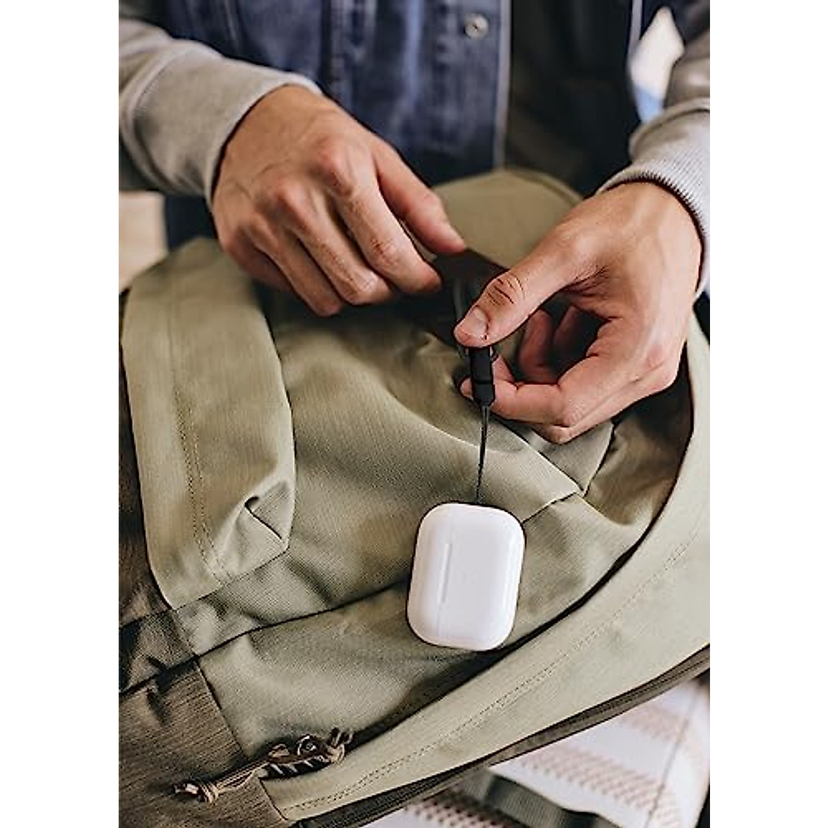 Incase Lanyard Compatible with Apple Airpod Pro 2, Premium Lanyard with Adjustable Clip Secure Airpods with Style (Black 2Pack)