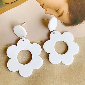 Cute Hollow Flower Dangle Earrings Vintage Resin Flower Daisy Earrings 60S 70S Party Jewelry Mother's Day/Valentien's Day Gift for Women-White