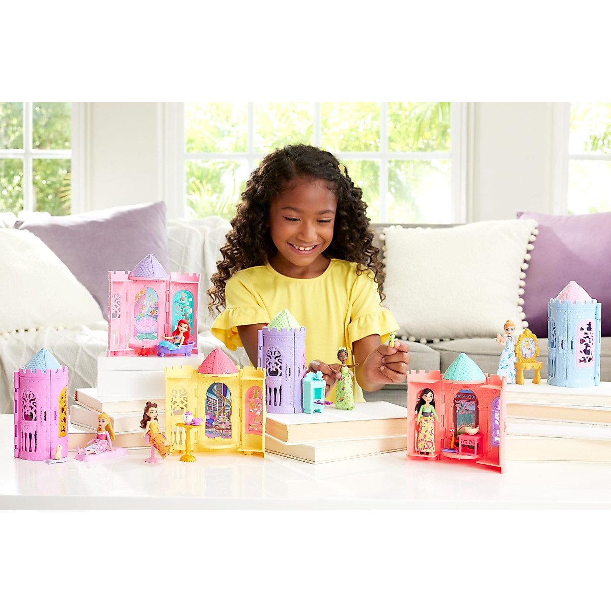 Mattel Disney Princess Tower Surprise Small Dolls & Accessories, Stacking Playsets with 4 Surprises & Friend from Disney Movies (Styles May Vary)