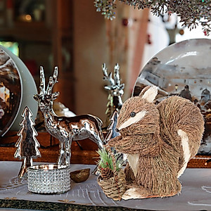 Wakauto Christmas Squirrel Figurine Fake Grass Squirrel Fall Decor Lawn Nativity Animal Ornament Simulation Squirrels Model Statue Outdoor Decor for Holiday Party Supplies