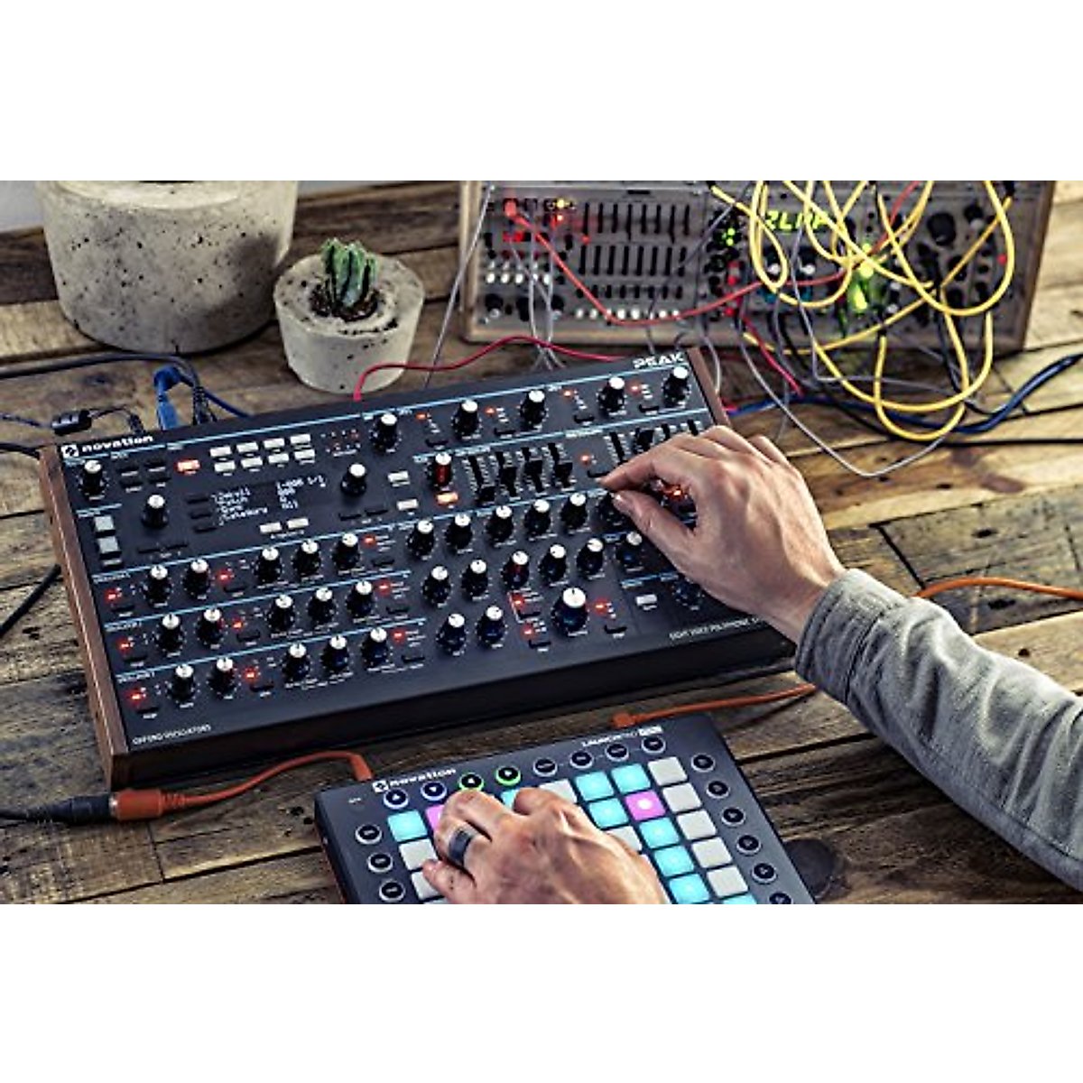 Novation Peak 8-Voice Desktop Polyphonic Synthesiser with 2 LFOs per voice, 16-slot modulation matrix, 3 analogue distortion points, and digital effects