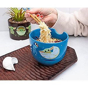 Star Wars: The Mandalorian Grogu"Nom Nom" Japanese Ceramic Dinnerware Set | Includes 20-Ounce Ramen Noodle Bowl and Wooden Chopsticks | Asian Food Dish Set For Home & Kitchen | Cute Baby Yoda Gifts