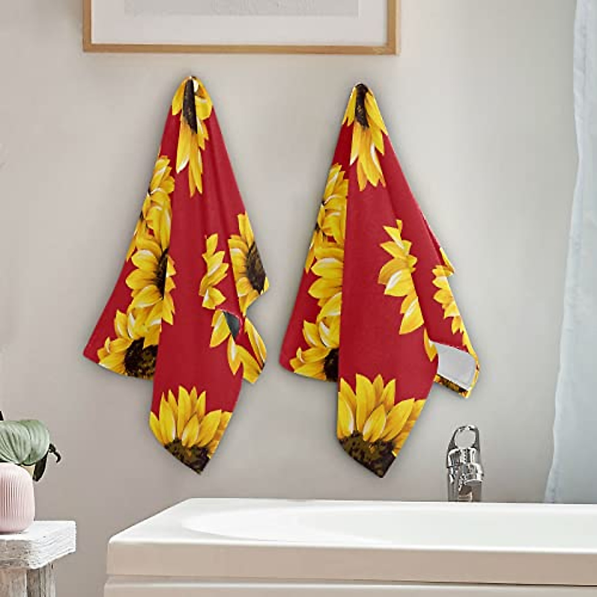 Kigai Towels Sunflower Pattern Kitchen Towels 100% Cotton Soft & Absorbent Towels for Bathroom Thick Plush Hand Towel Beach, Pool, Gym, Yoga Quick Dry Towel Set 28.3x14.4in