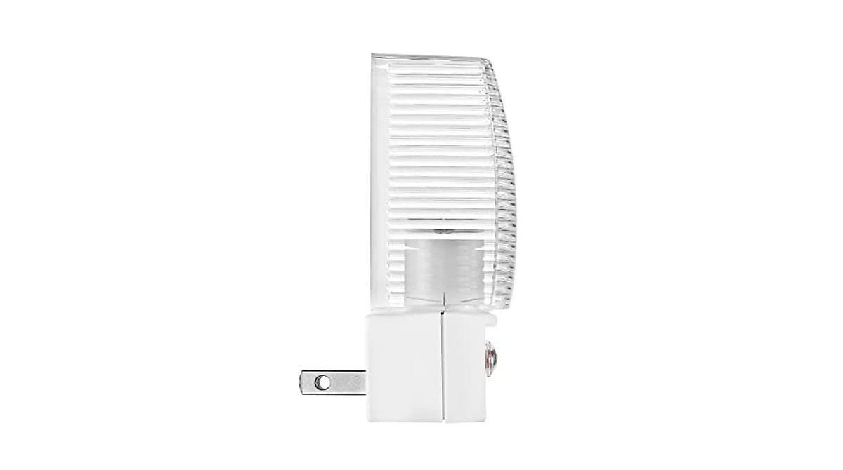 Maxxima MLN-16 LED Night Light - Dusk to Dawn Sensor