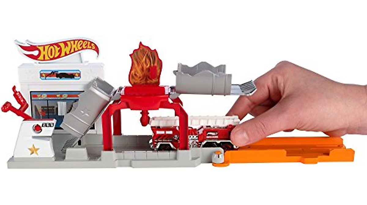 Hot Wheels Blaze Blast Play Set - Imaginative Fun