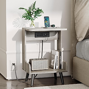 GYIIYUO Nightstands Set of 2 with Charging Station, Bedside Tables with Open Wood Shelf, End Table with Solid Wood Feet, Solid Wood Side Table for Bedroom, Small Spaces, Grey