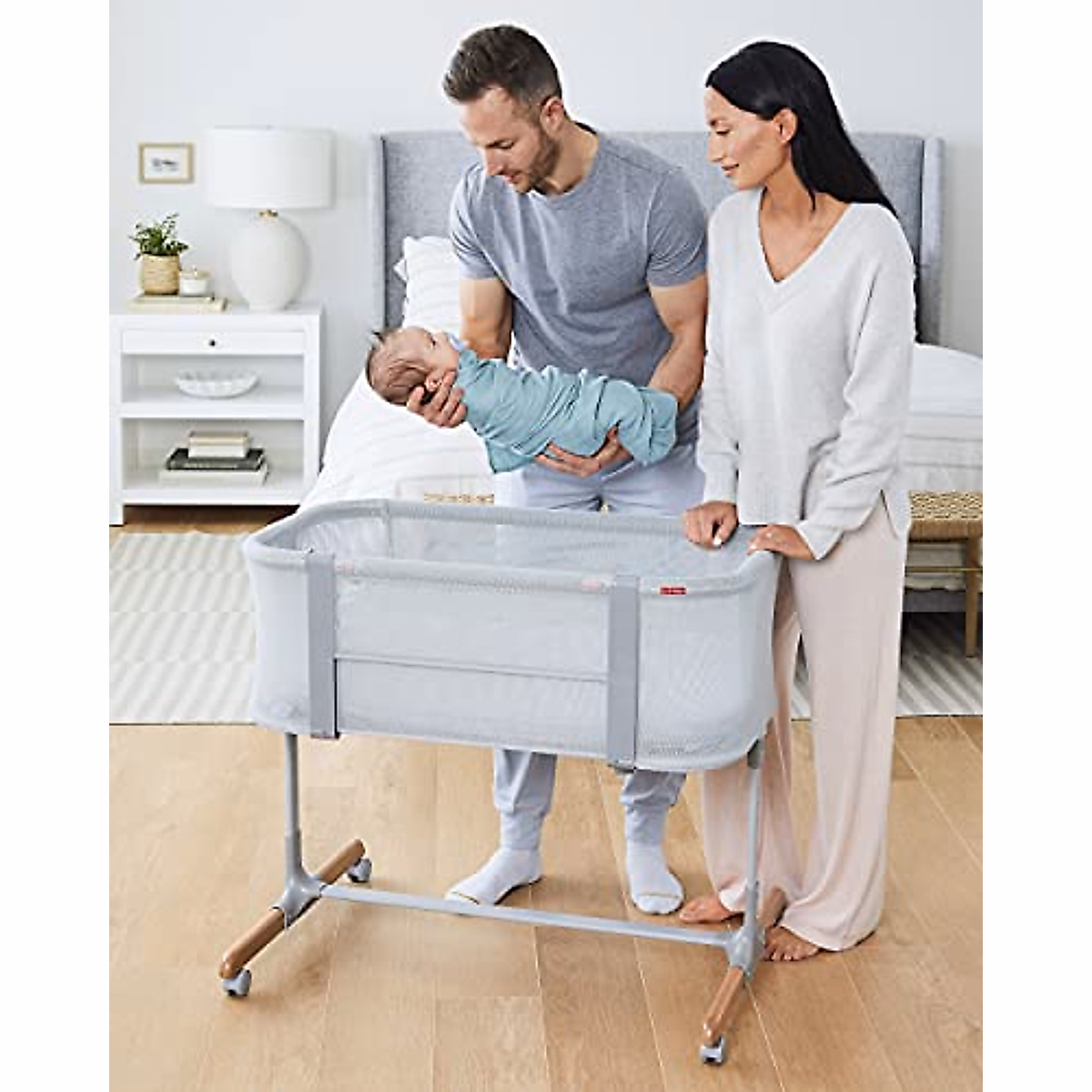 Skip Hop Baby Bassinet, Cozy Up 2-in-1 Bedside Sleeper & Bassinet, Grey