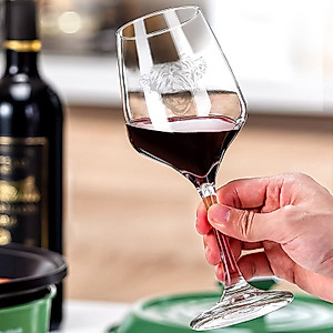 Highland Cow Hand Blown Printed Wine Glasses,Crystal Etched Funny Wine Glasses, Great Gift for Woman Or Men, Birthday, Retirement And Mother's Day 17oz