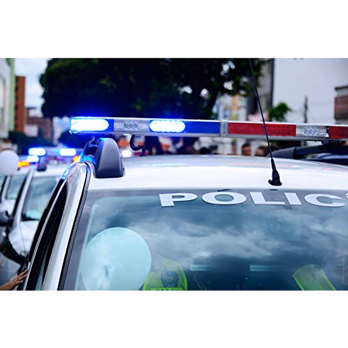 Uniden Bearcat BC75XLT Handheld Scanner, 300 Channels, 10 banks, Close Call Technology, PC Programable, NOAA Weather, Aviation, Marine, Railroad, NASCAR, and Non-Digital Police/Fire/Public Safety